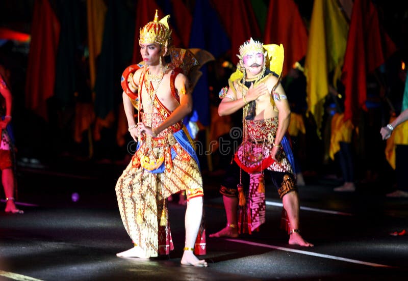 Javanese Cultural Performances Editorial Photo - Image of dancer ...