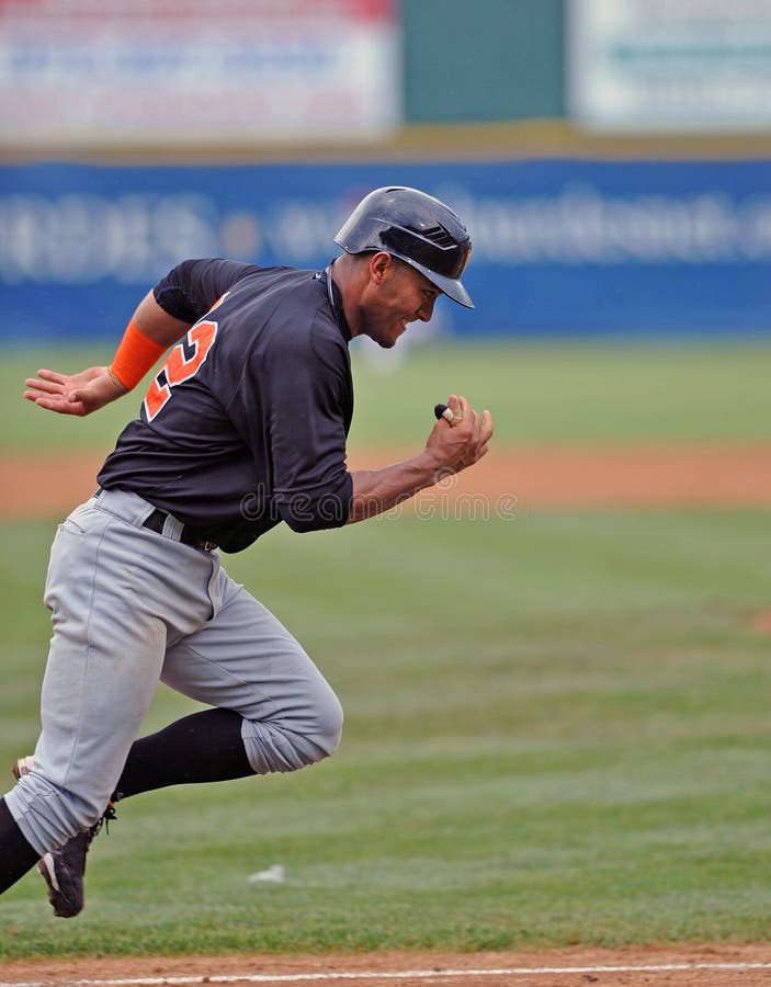 Javier Colina Running - Baseball Baserunner Editorial Stock Photo ...