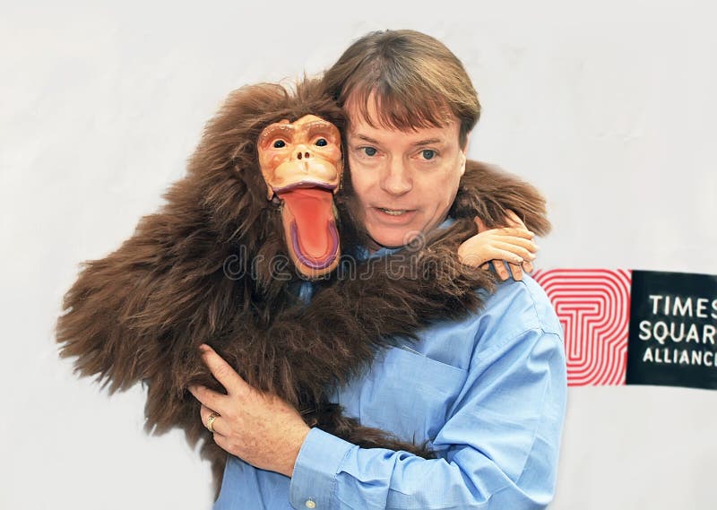 Jay Johnson and Bob in Manhattan in 2006 Editorial Photo - Image of ...