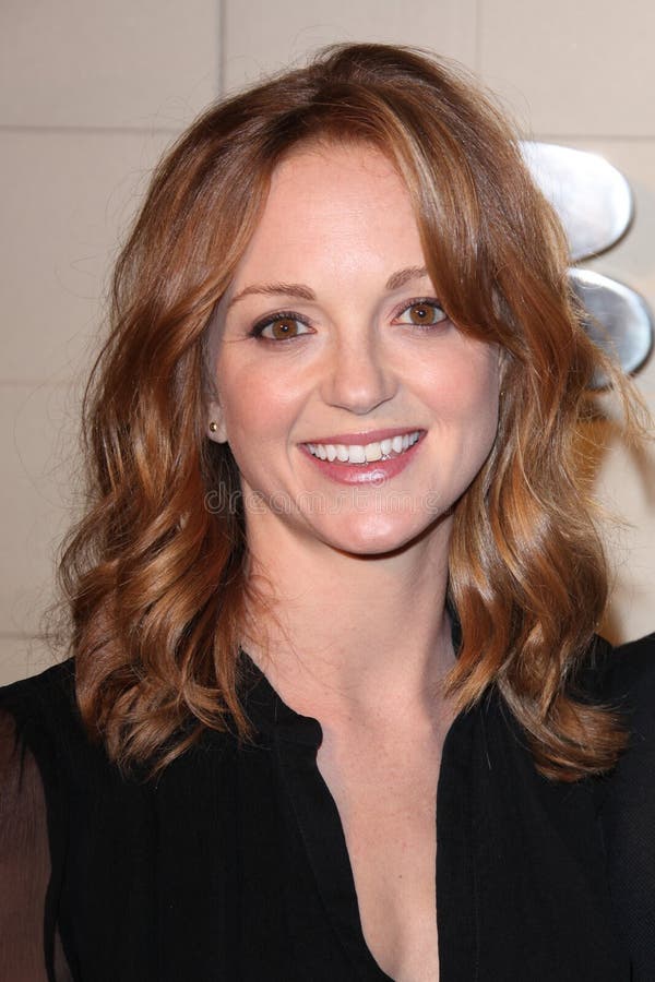 Jayma Mays editorial stock image. Image of arriving, hills - 22767359