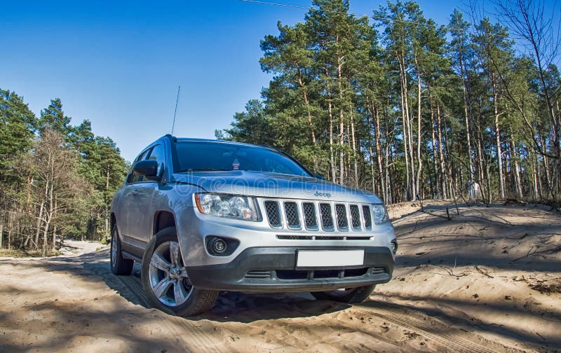 Jeep editorial photo. Image of vehicle, sand, grand, drive - 66090806