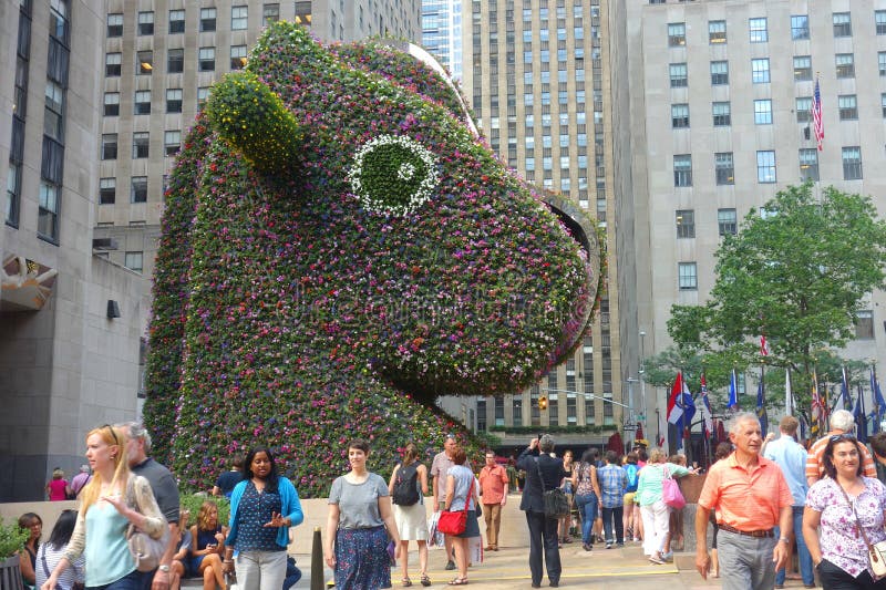Jeff Koons Tulips Sculpture No Wynn Em Las Vegas Imagem Editorial ...