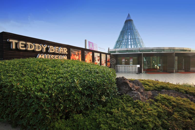 Jeju Teddy Bear Museum editorial stock photo. Image of gift - 16303938