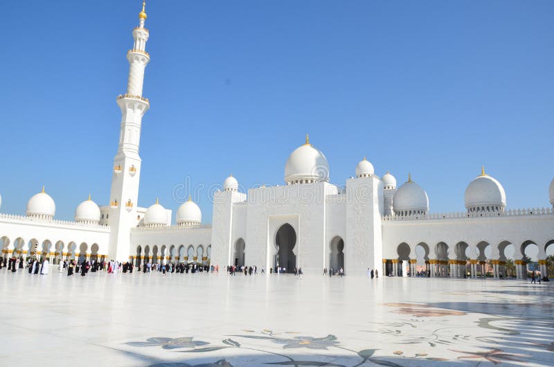 Jeque Zayed Mosque En Abu Dhabi, UAE Foto de archivo - Imagen de ...