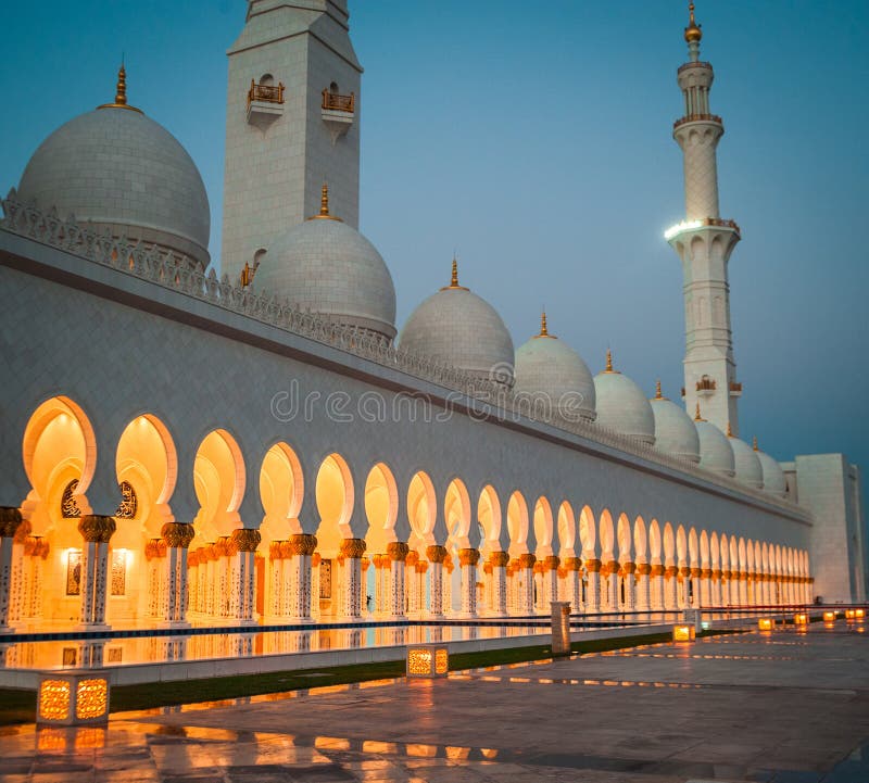 Jeque Zayed White Mosque foto de archivo. Imagen de mezquita - 47511176