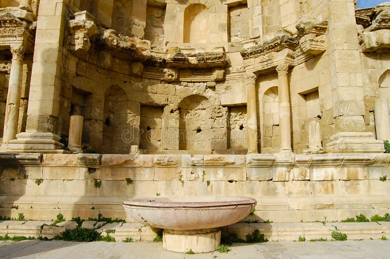 Jerash Ruins - Amman - Jordan Stock Photo - Image of arabia, column ...