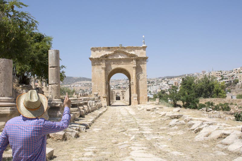 Jerash runis in Jordan editorial photo. Image of culture - 85074206