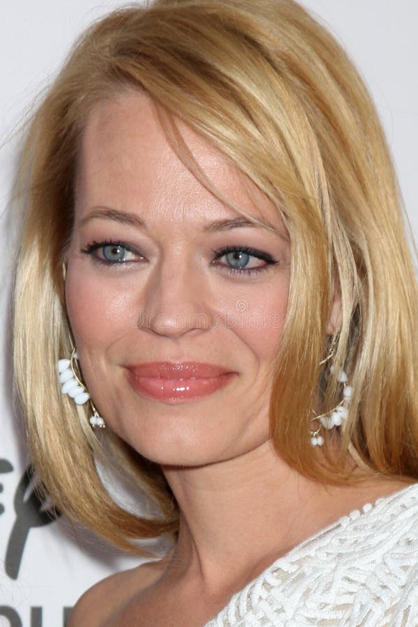 Jeri Ryan,Jery Ryan editorial stock image. Image of huntington - 30571474