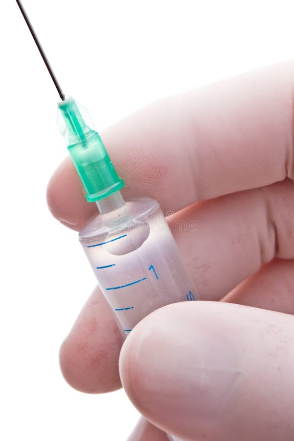 Jeringuilla a disposición foto de archivo. Imagen de medicina - 3657148