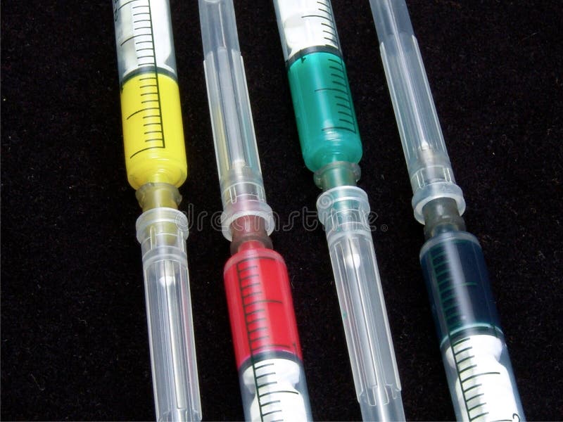 Drogas inyectables imagen de archivo. Imagen de suero - 8161037