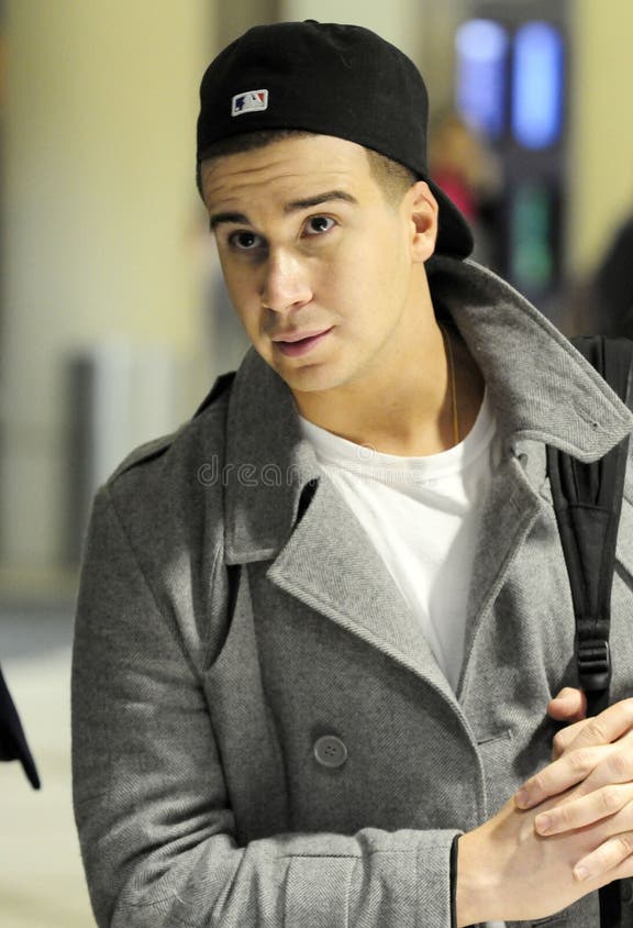Jersey Shore Actor Vinny at LAX Editorial Photography - Image of ...