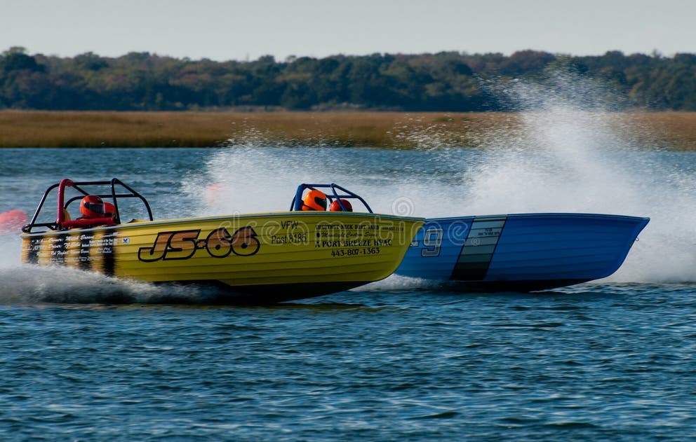 Jersey Speed Skiff editorial photo. Image of splash, zoom - 11746046