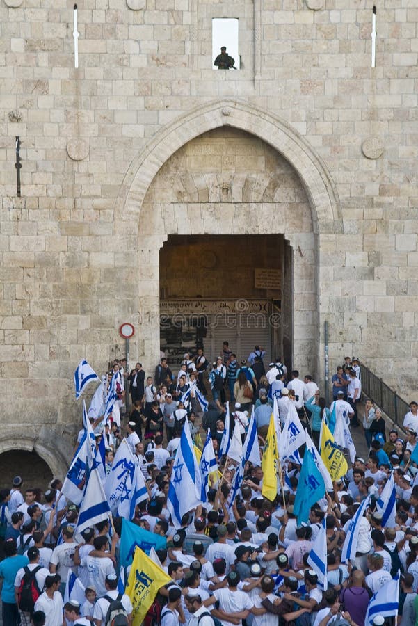 Jerusalem day editorial photography. Image of flag, palestinian - 24884032