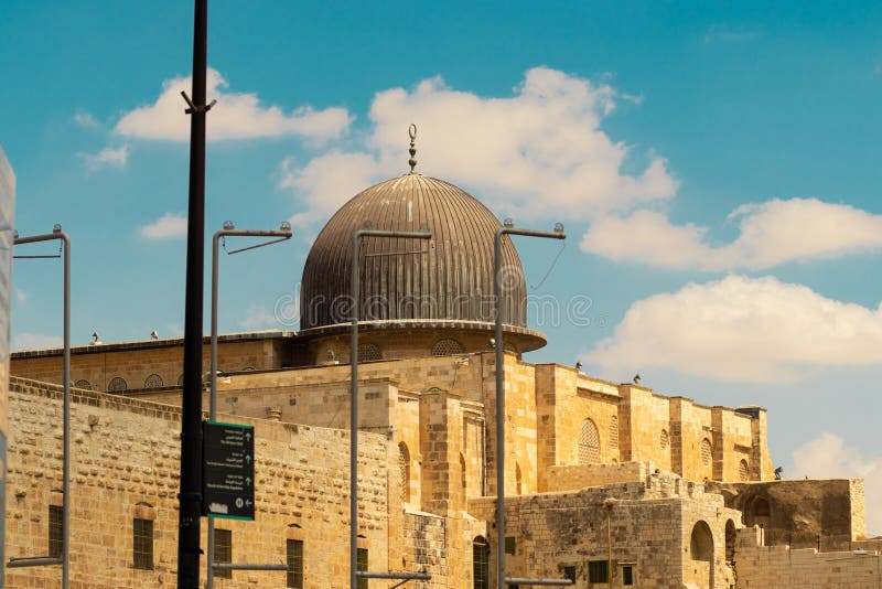 The Mosque on the Temple Mount Jerusalem Editorial Stock Photo - Image ...