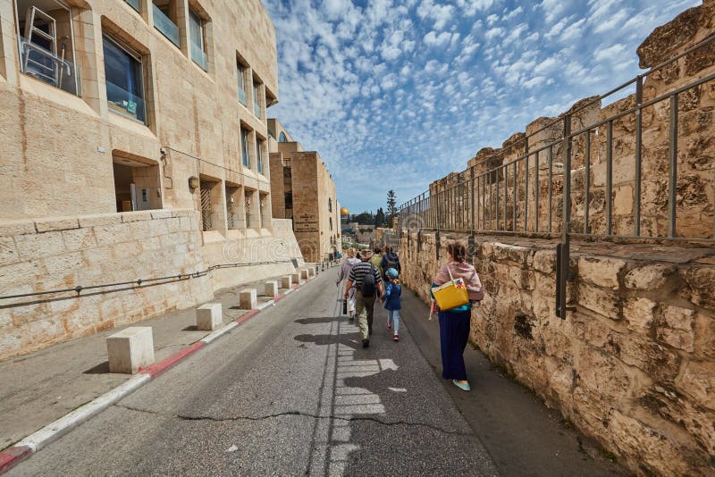 Jerusalem - 06 March, 2017: Group of Tourists Travel Trough Jerusalem ...