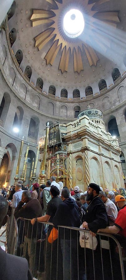 Jerusalem, Moment of the Arrival of the Holy Light. Editorial Image ...