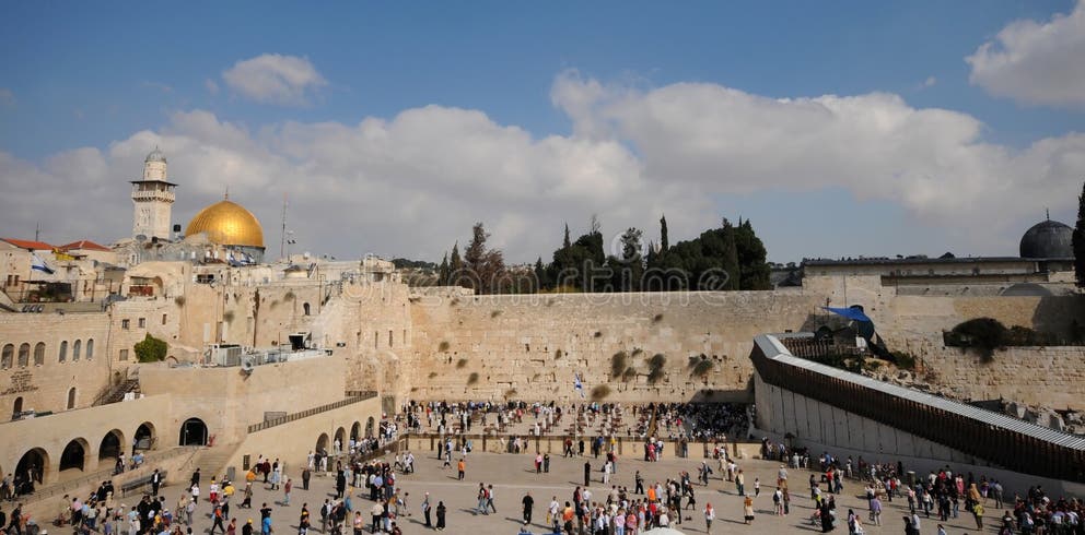 Jerusalem panorama editorial photo. Image of minaret, jews - 7009341