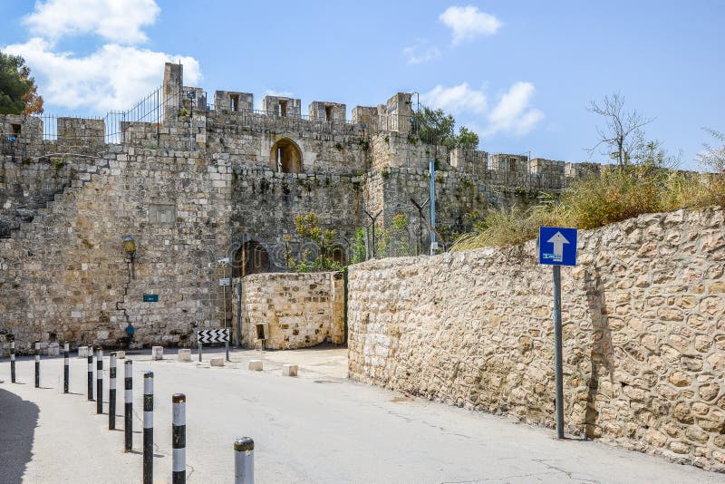 Jerusalem Wall and Jaffa Gate Stock Photo - Image of antique, night ...