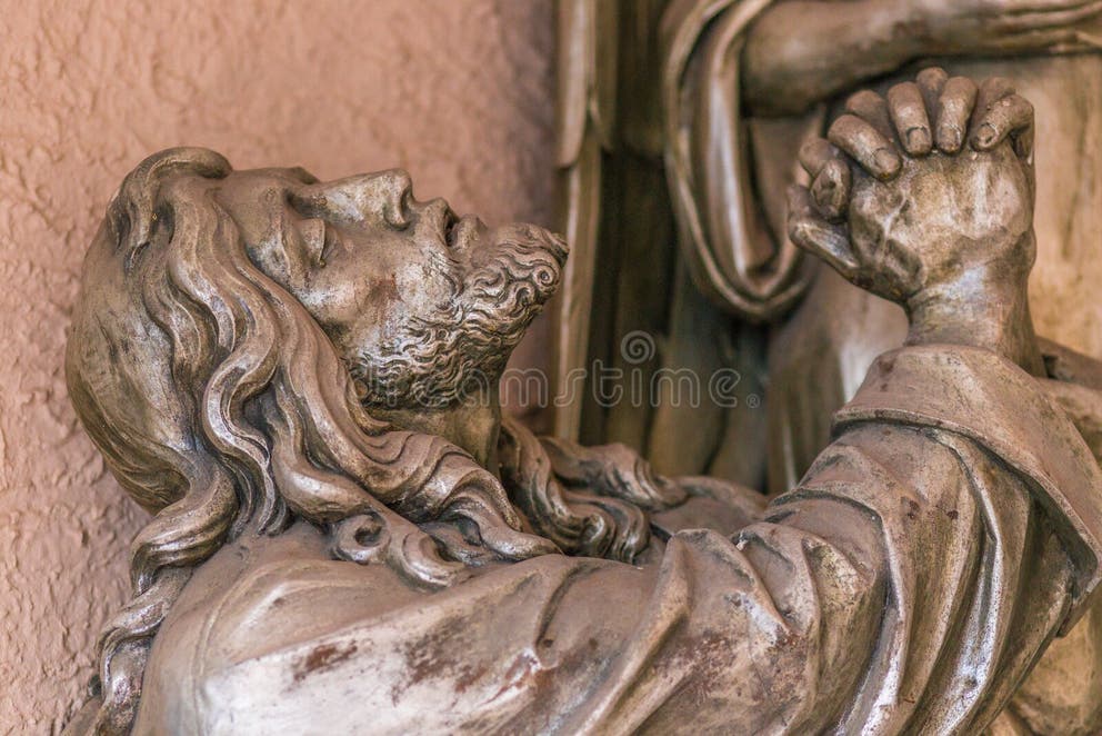 Jesus com rezar as mãos foto de stock. Imagem de religioso - 86268304