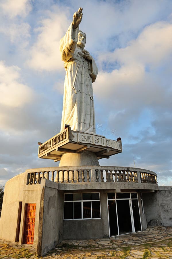 Jesus Christ Staty I San Juan Del Sur Arkivfoto - Bild av krona ...