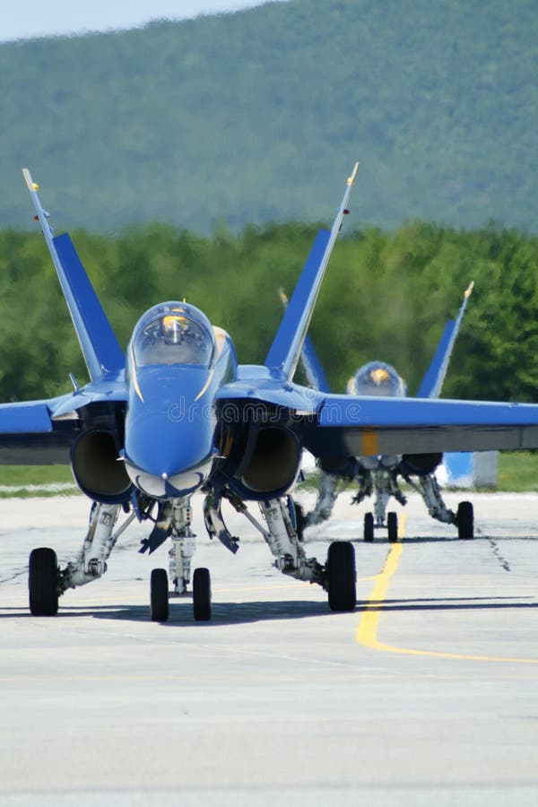 Jet F-18 stock photo. Image of formation, blue, planes - 5627774