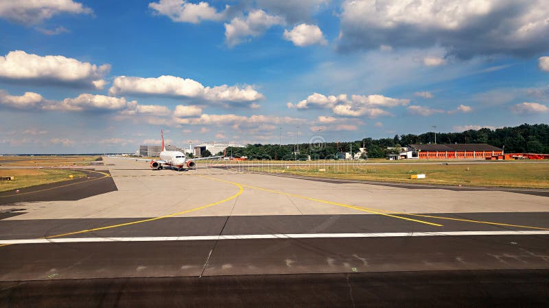Jet Airliner Preparing To Take Off Stock Image - Image of aviation ...