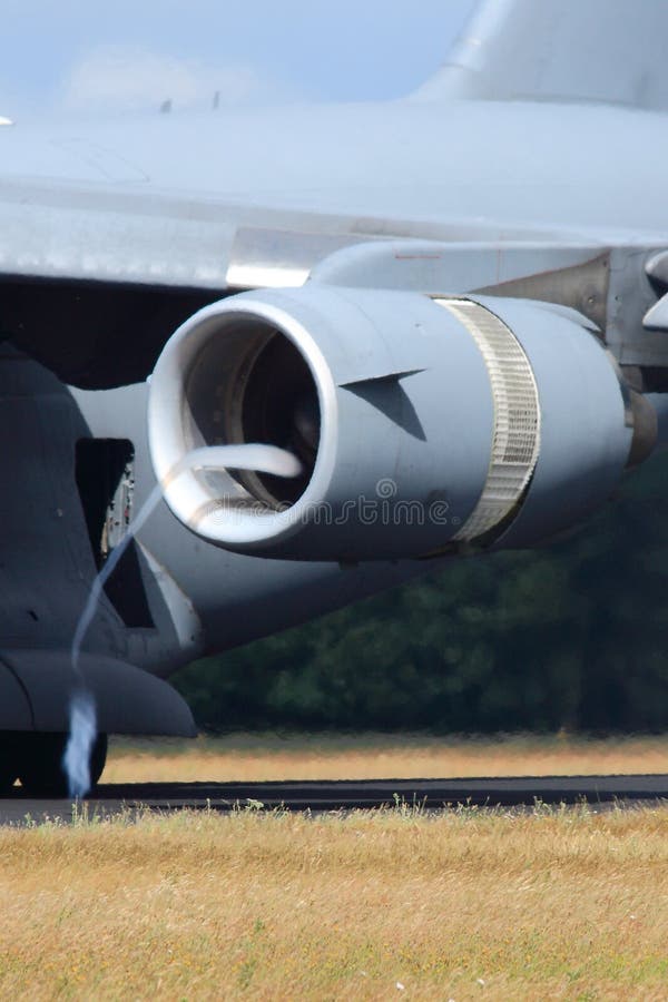 Jet Engine Sucking Up Water Stock Photo - Image of high, wing: 16660120