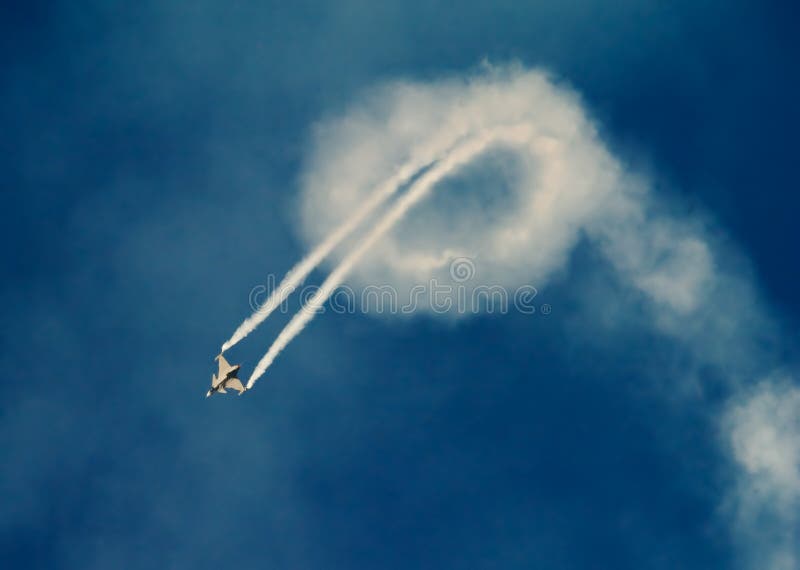 Loops Picture. Image: 9348982