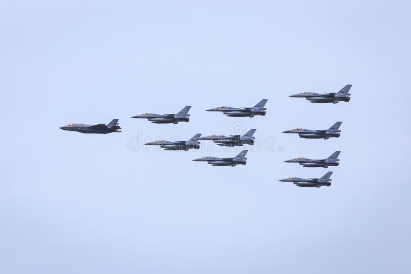 Jet fighter formation editorial photography. Image of attack - 75265962