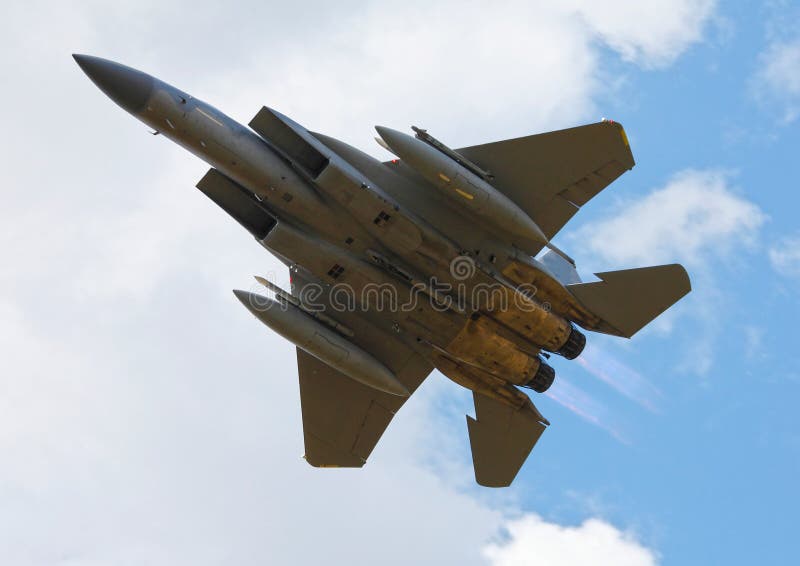 Jet militar F15 foto de archivo. Imagen de entrenamiento - 30945982