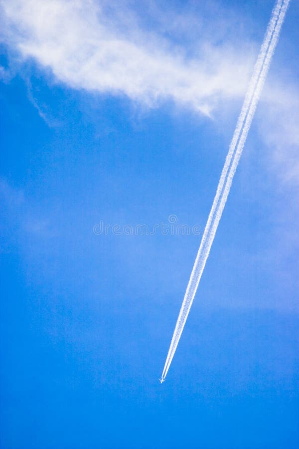 Jet trails stock image. Image of plane, jetliner, blue - 2827253
