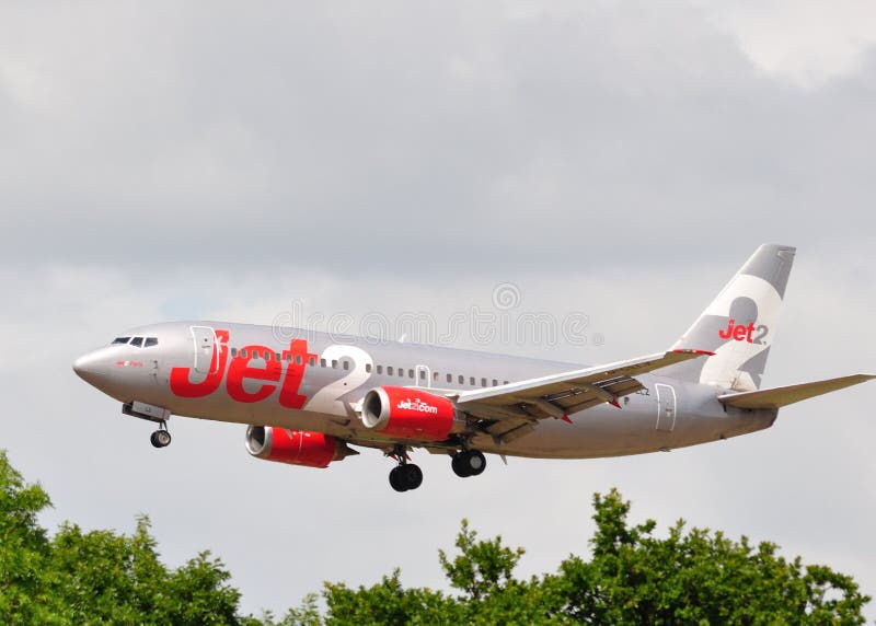 Jet2 Boeing 737 foto editorial. Imagen de newcastle, acercamiento ...