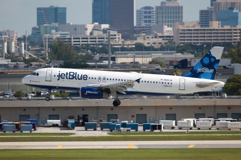 JetBlue Airbus A320 editorial stock image. Image of n580jb - 26120479