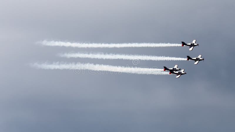 Jets formation editorial photography. Image of acrobatic - 37779472