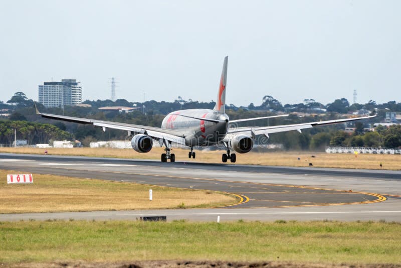 Jetstar Airplane Landing in Melbourne, Australia Stock Illustration ...