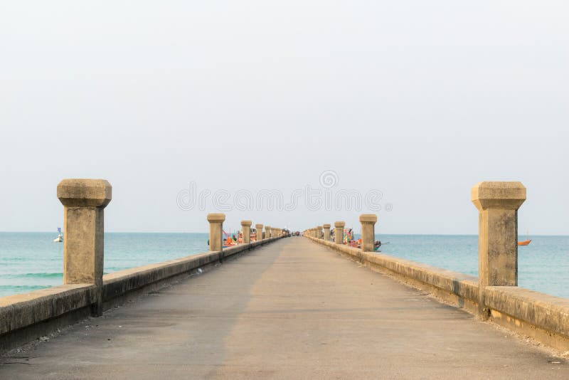 Jetty bridge stock photo. Image of bridge, atoll, beach - 10829932