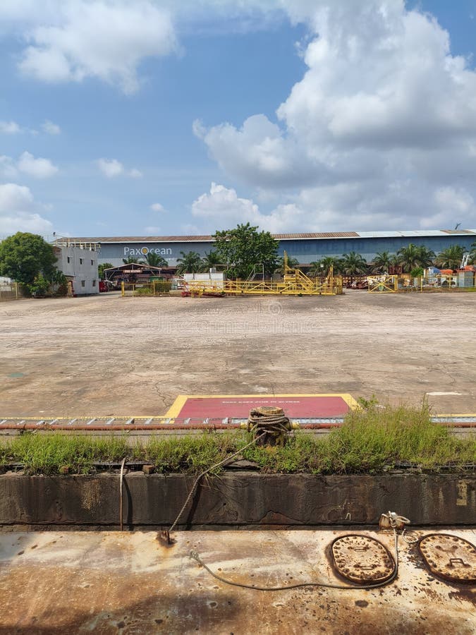 Jetty PAX Ocean Nanindah Mutiara Shipyard Editorial Stock Photo - Image ...