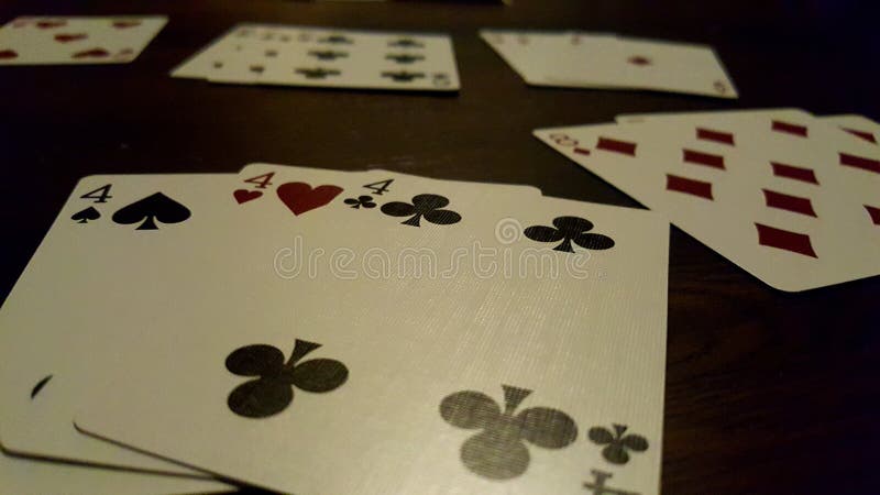 Jeu de carte de rami photo stock. Image du carte, photo - 130724380