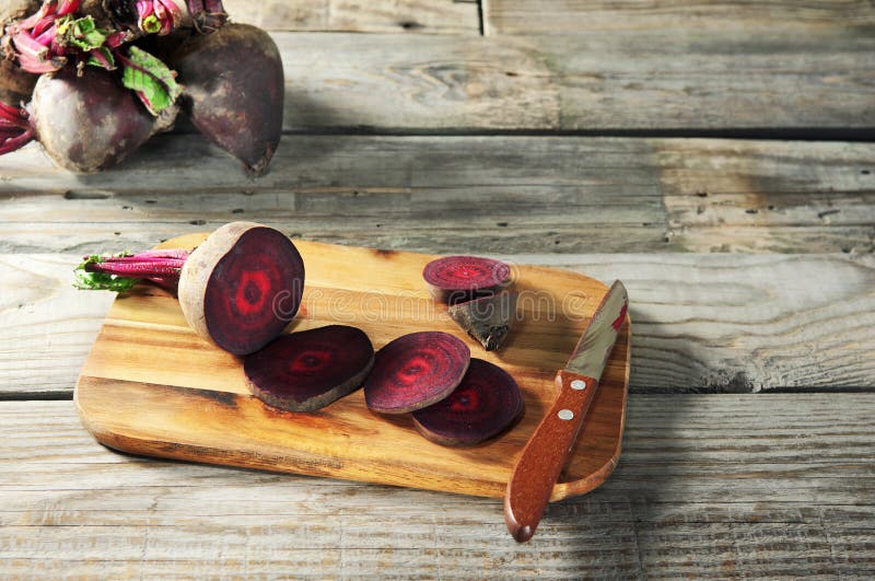 Jeune betterave image stock. Image du organique, centrale - 54963851