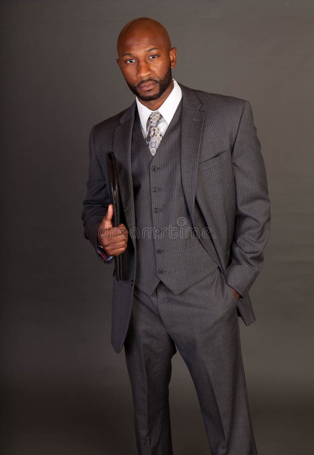 Homme d'affaires noir bel photo stock. Image du simple - 17377528