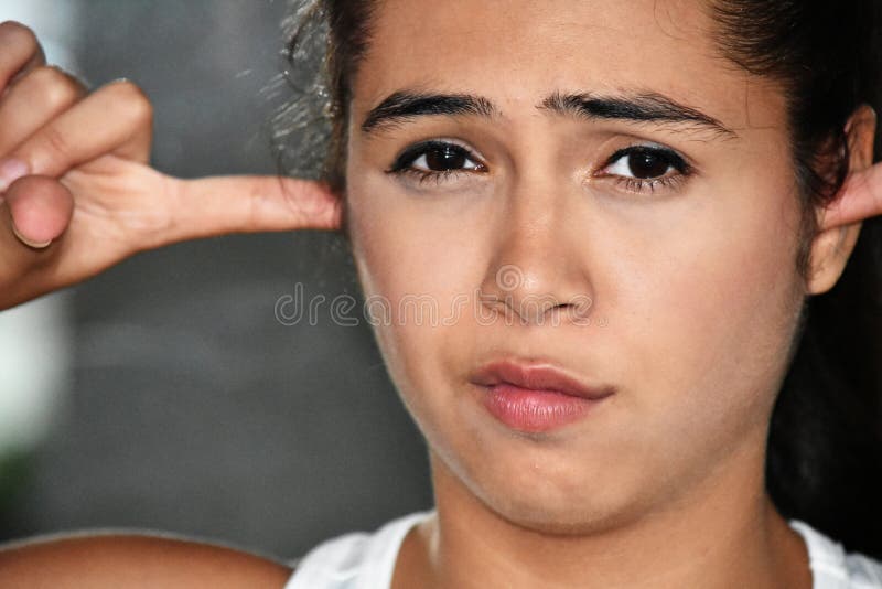 Femelle Colombienne Mignonne De Sourire Image stock - Image du femelles ...