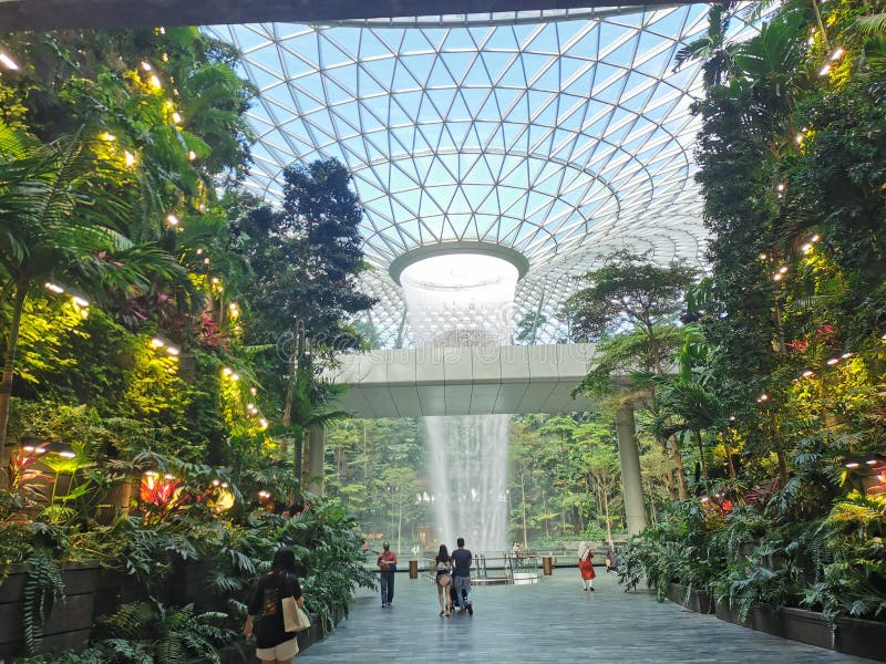 Jewel changi Airport editorial image. Image of changi - 264770080