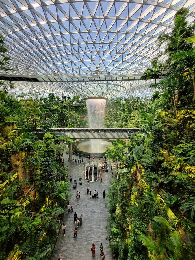 Jewel Changi Singapore editorial photo. Image of green - 294496791