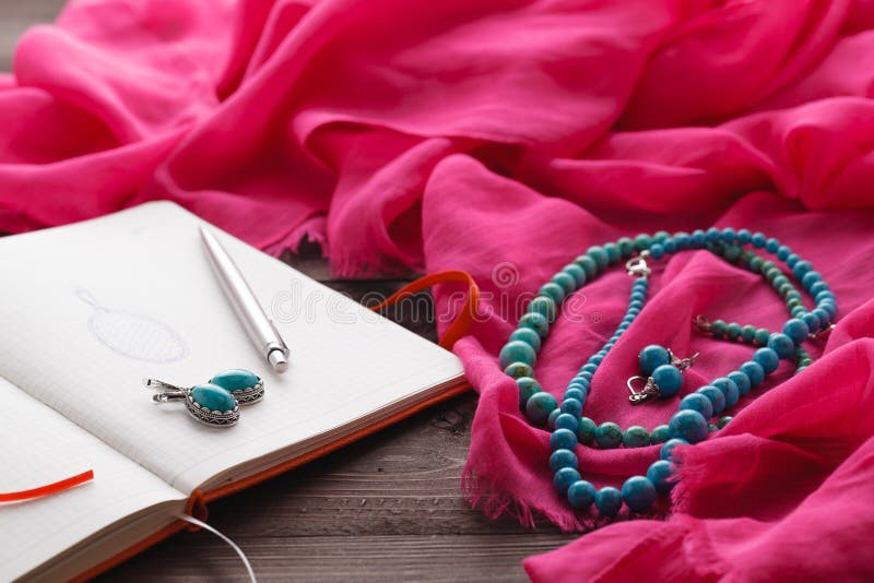 Jewelry sketch in notepad stock image. Image of craft - 87746147