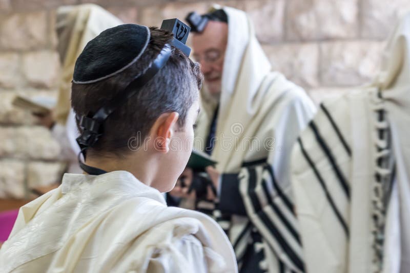 Jewish Bar Mitzvah , Praying in a Synagogue with Tallit Editorial Stock ...