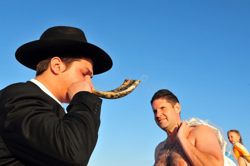 The Jewish Ritual - Tashlich Editorial Stock Photo - Image of ashdod ...
