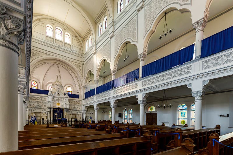 Jewish Synagogue of Brasov in Romania Editorial Photography - Image of ...