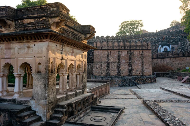 Jhansi Fort, Jhansi, Uttar Pradesh, India. Stock Photo - Image of ...
