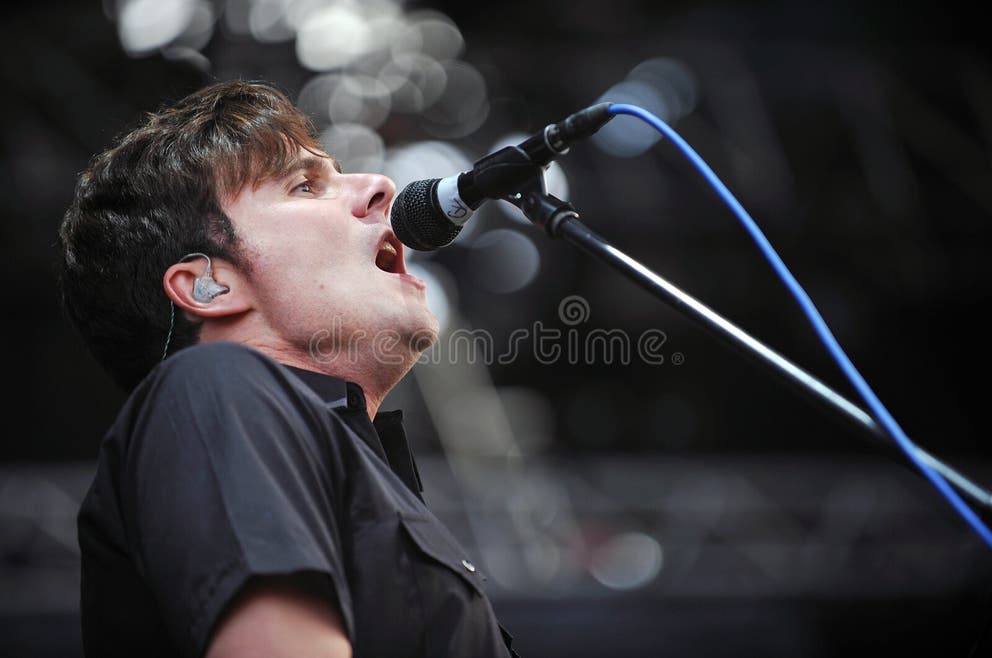 Jimmy come el mundo fotografía editorial. Imagen de adkins - 25108012