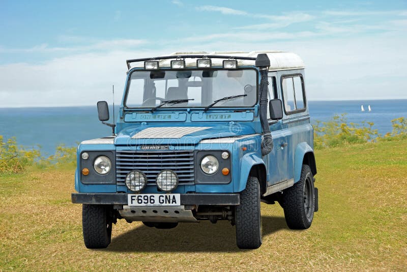 Jipe Do Defensor De Land Rover Imagem de Stock Editorial - Imagem de ...